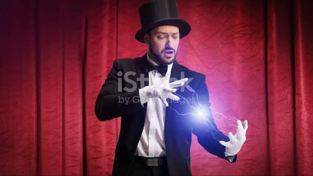 The Art Of Showmanship: Lessons From Houdini's Performances For Today's ...